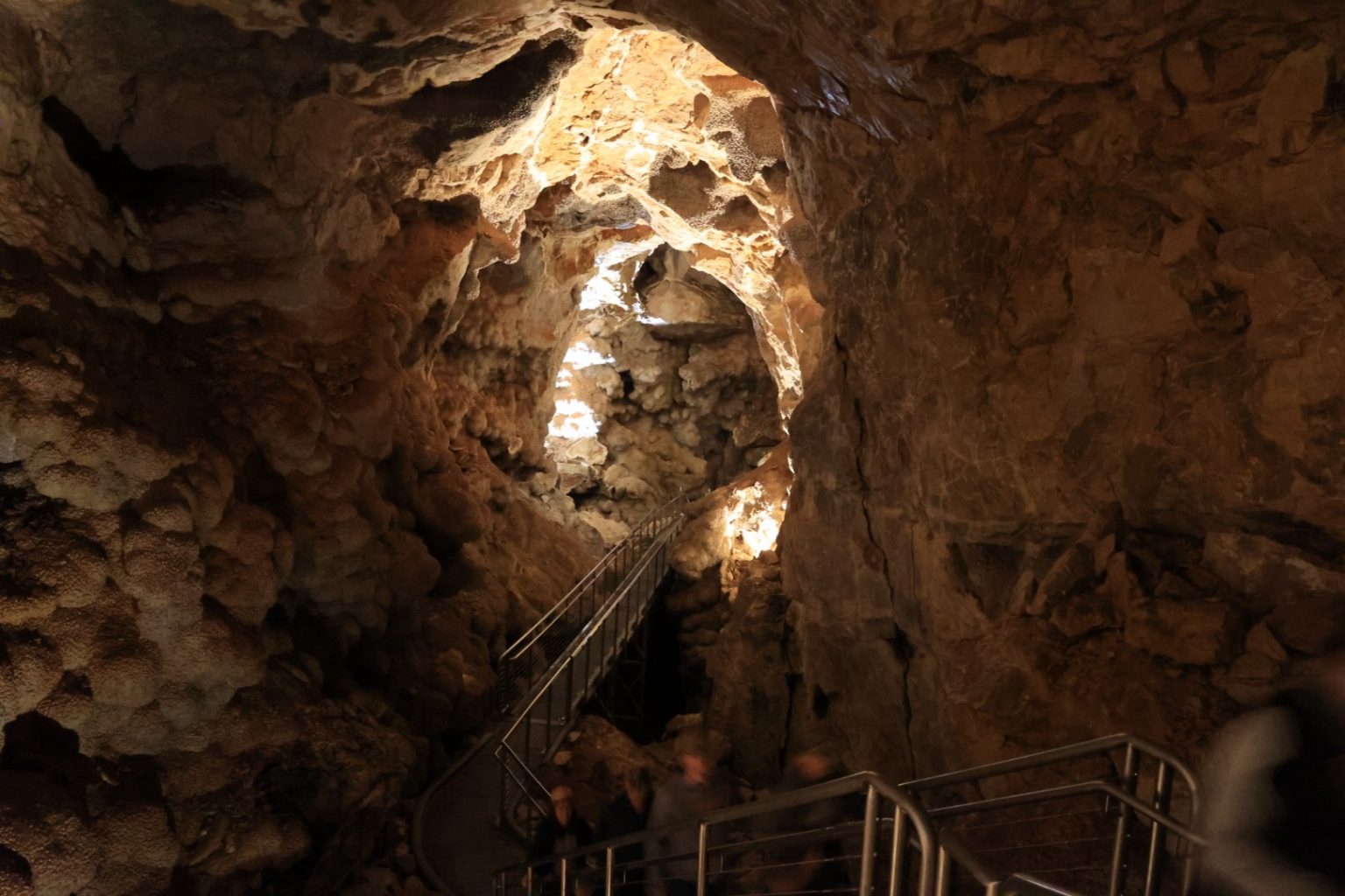 A Guide to Jewel Cave National Monument